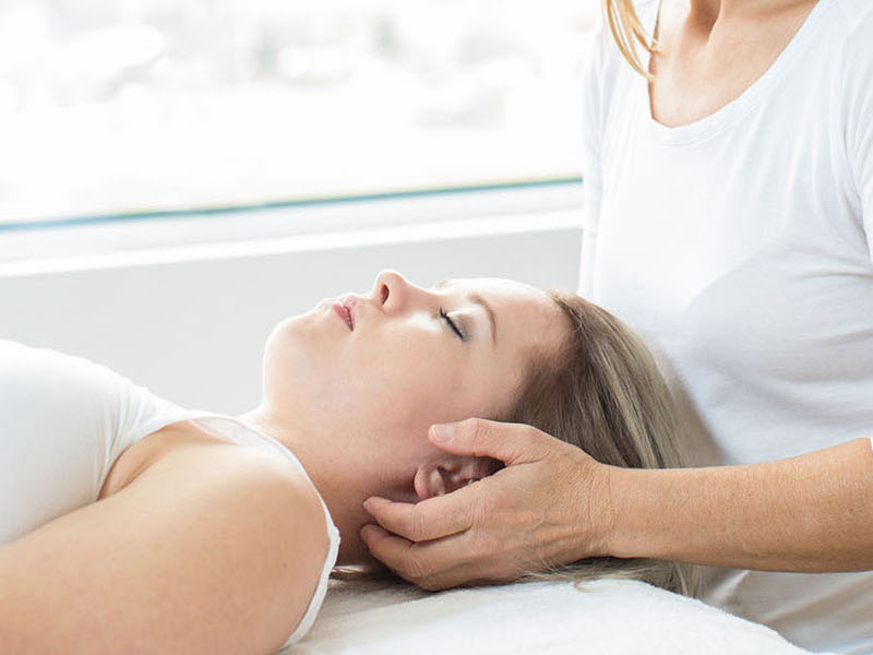 Hướng Dẫn Mát Xa Vùng Mắt Theo Phương Pháp Shiatsu Của Người Nhật Bản